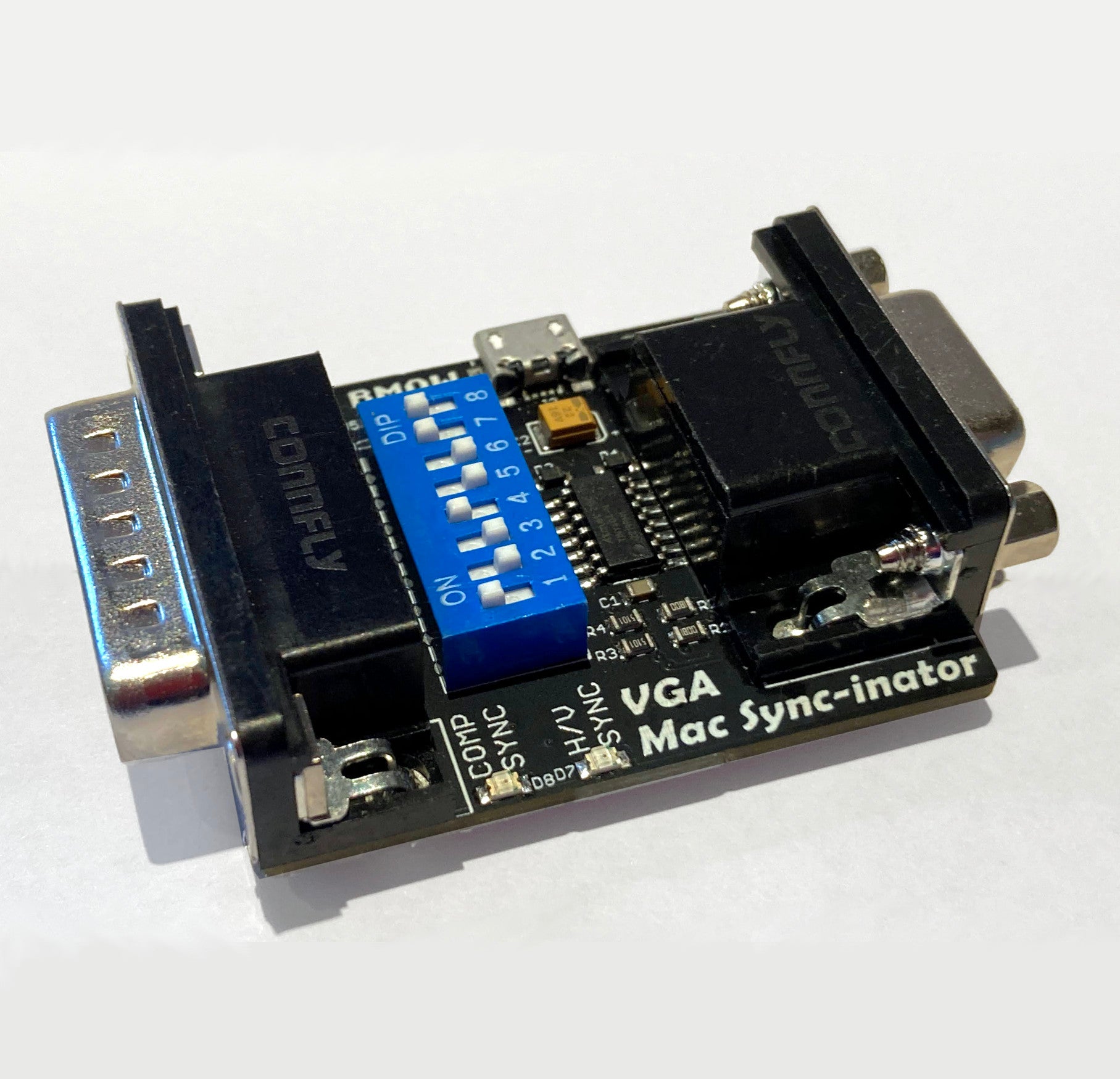 Classic Apple Video Adapters – Big Mess o' Wires